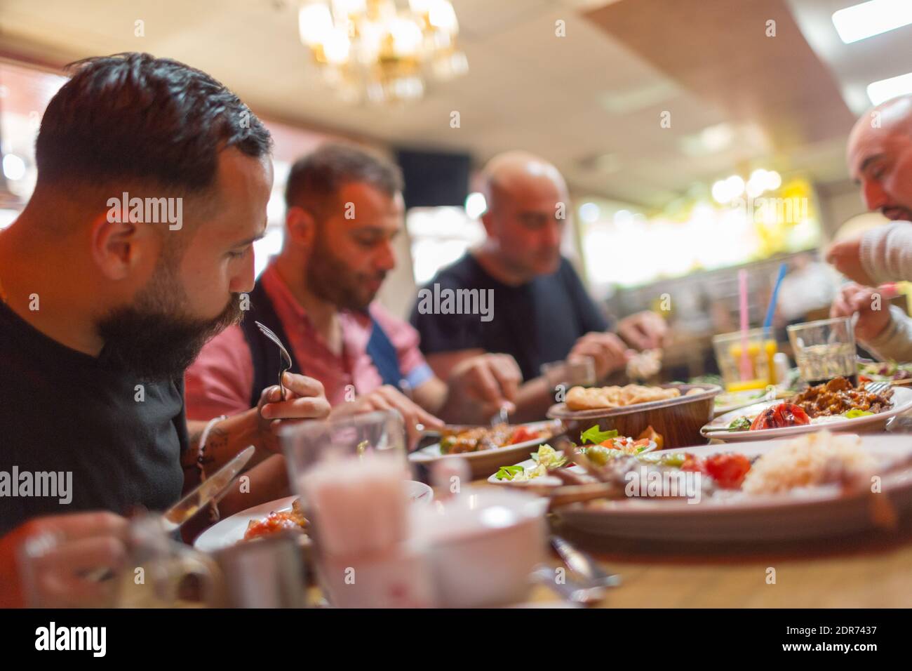 People eating in berlin hi-res stock photography and images - Alamy