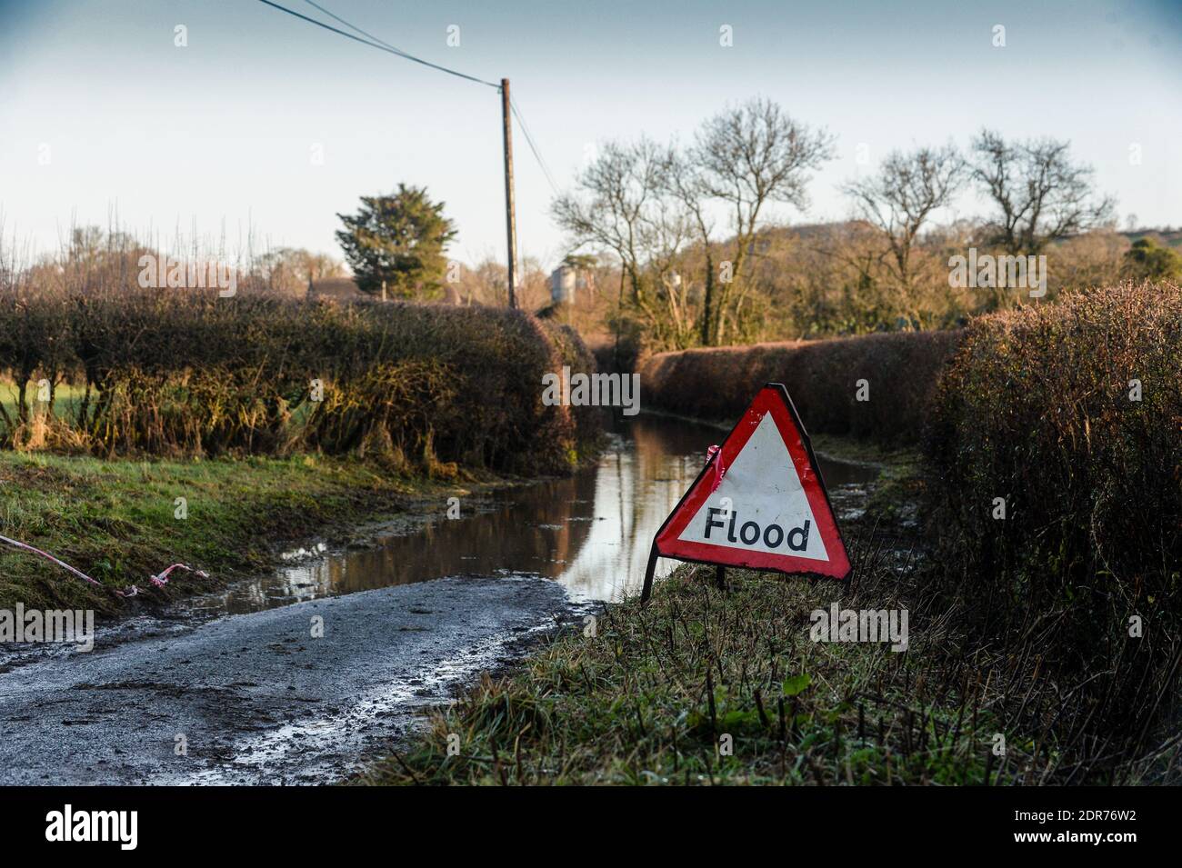 Flood warning sign dorset hi-res stock photography and images - Alamy