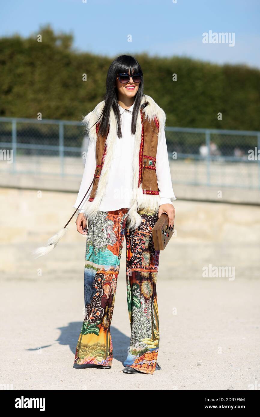 Street style, Laura Comolli arriving at Elie Saab Spring Summer 2016 ...