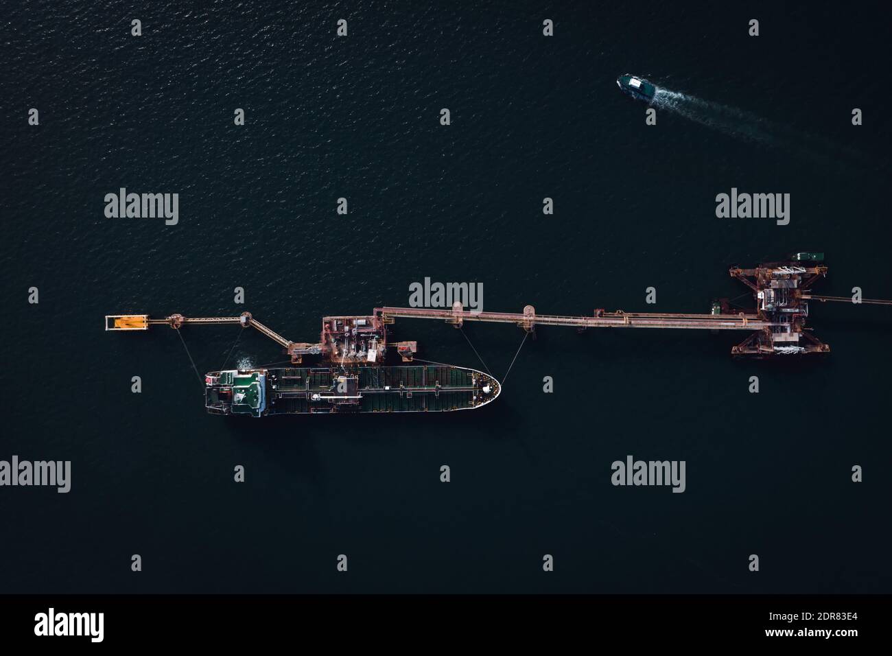 Gas carrier liquefied black hi-res stock photography and images - Alamy