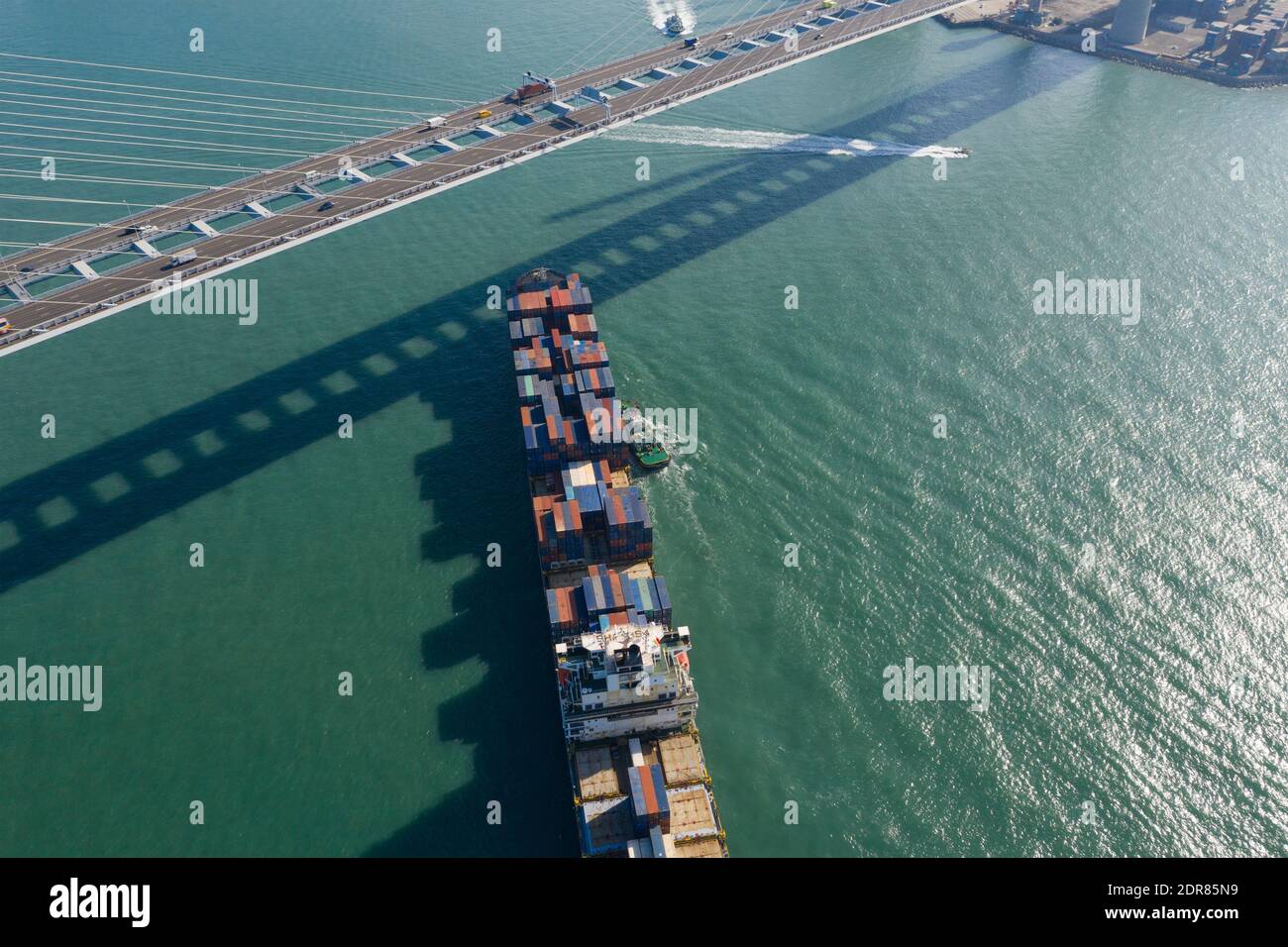 Container port day high angle exterior hi-res stock photography and ...