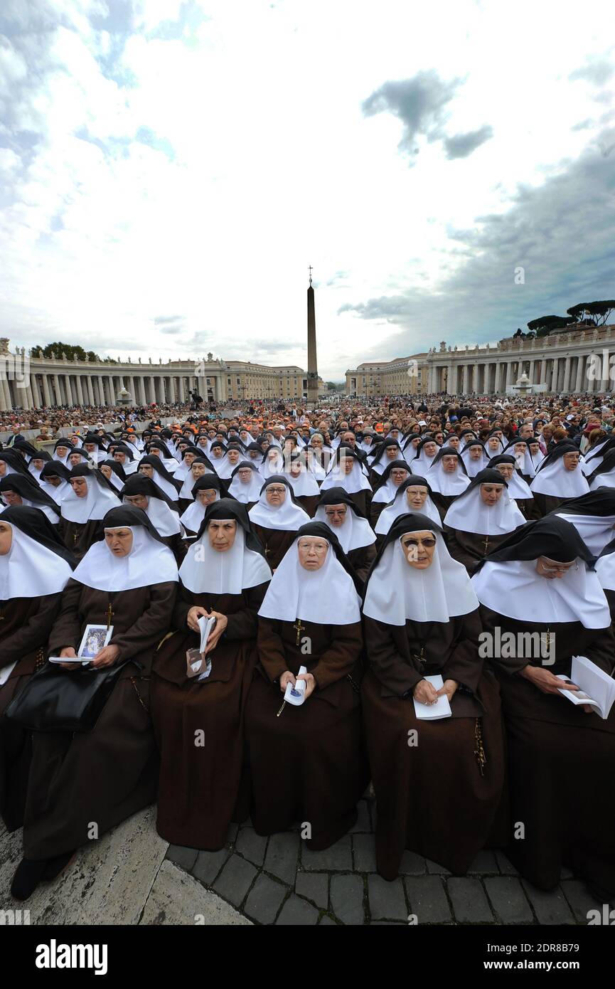 Carmelites attend the first canonisation of a married couple in a ...