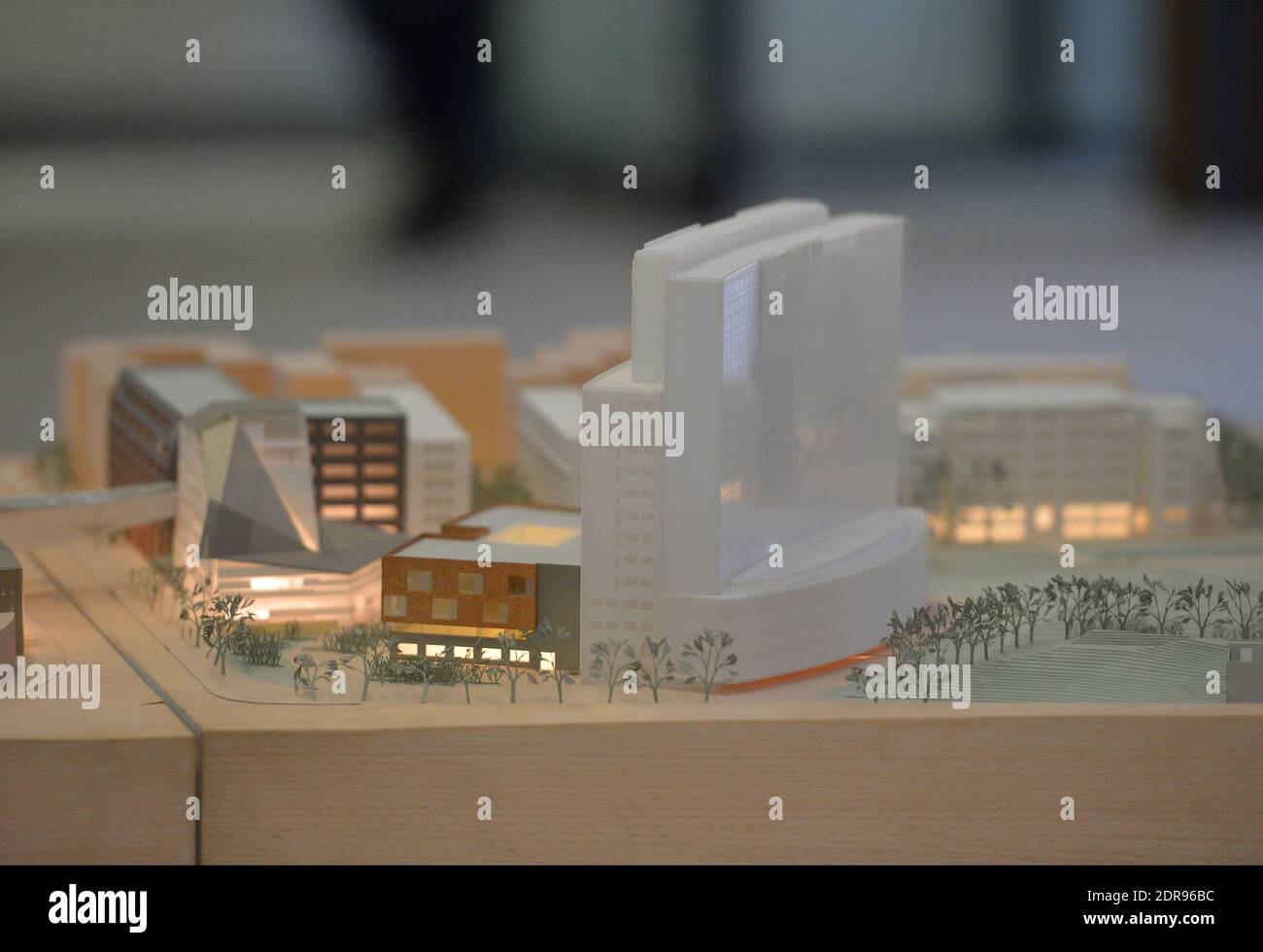 Hexagone Balard High Resolution Stock Photography and Images - Alamy