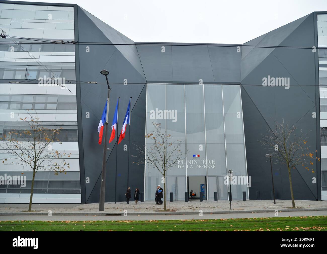 Hexagone Balard High Resolution Stock Photography and Images - Alamy