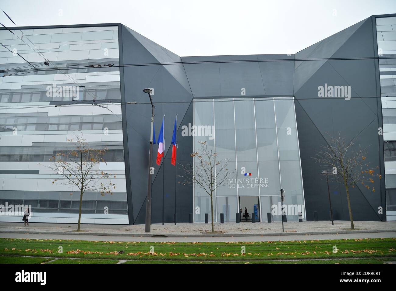 Hexagone Balard High Resolution Stock Photography and Images - Alamy