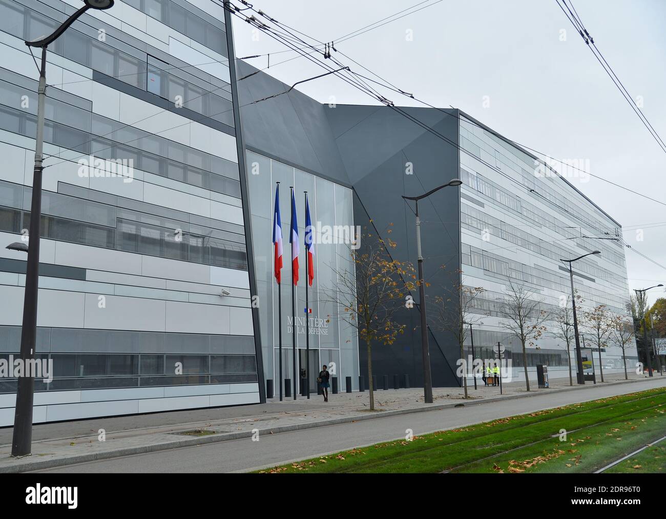 Hexagone Balard High Resolution Stock Photography and Images - Alamy