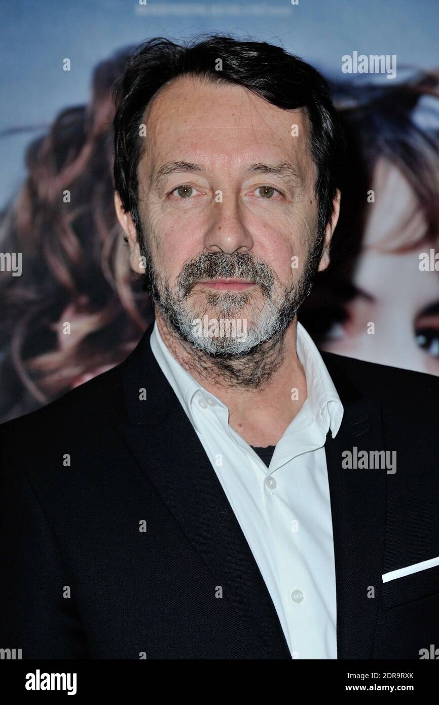 Jean-Hugues Anglade assiste a la Premiere de 'Je Suis un Soldat' a l ...