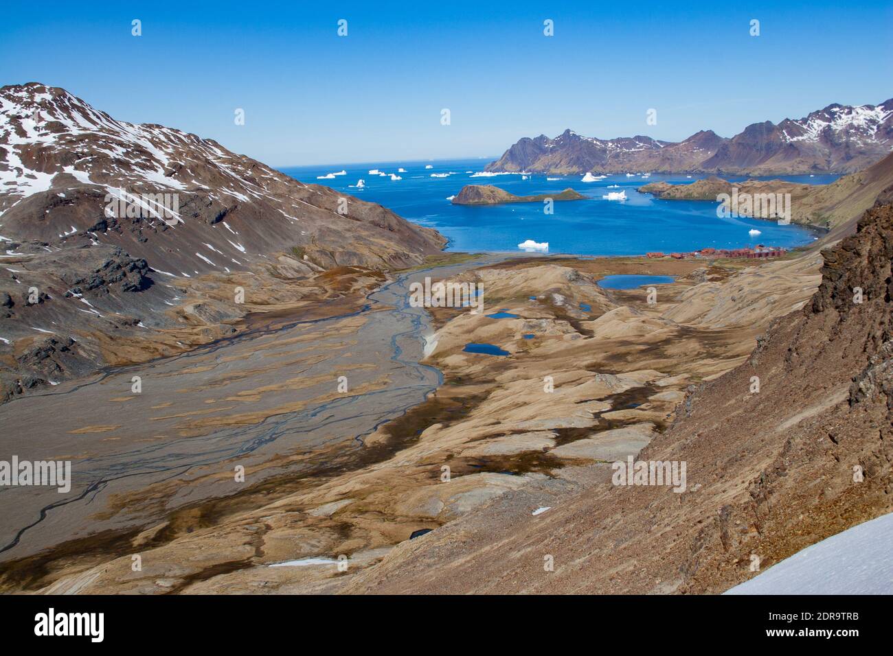 The end of the Shackleton hike at Stromness Bay, South Georgia Island ...