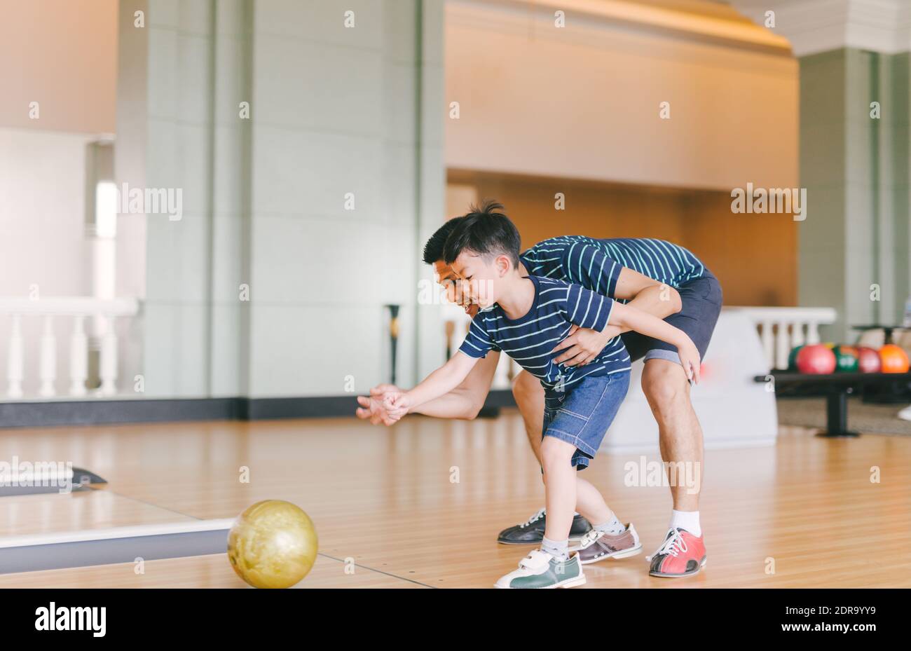 Bowling indian people hi-res stock photography and images - Alamy