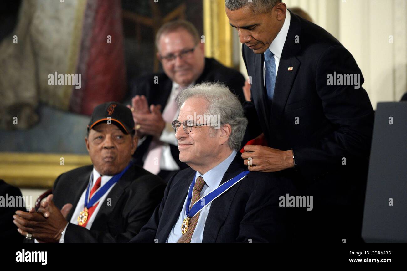 US President Barack Obama gives the Presidential Medal of Freedom to ...