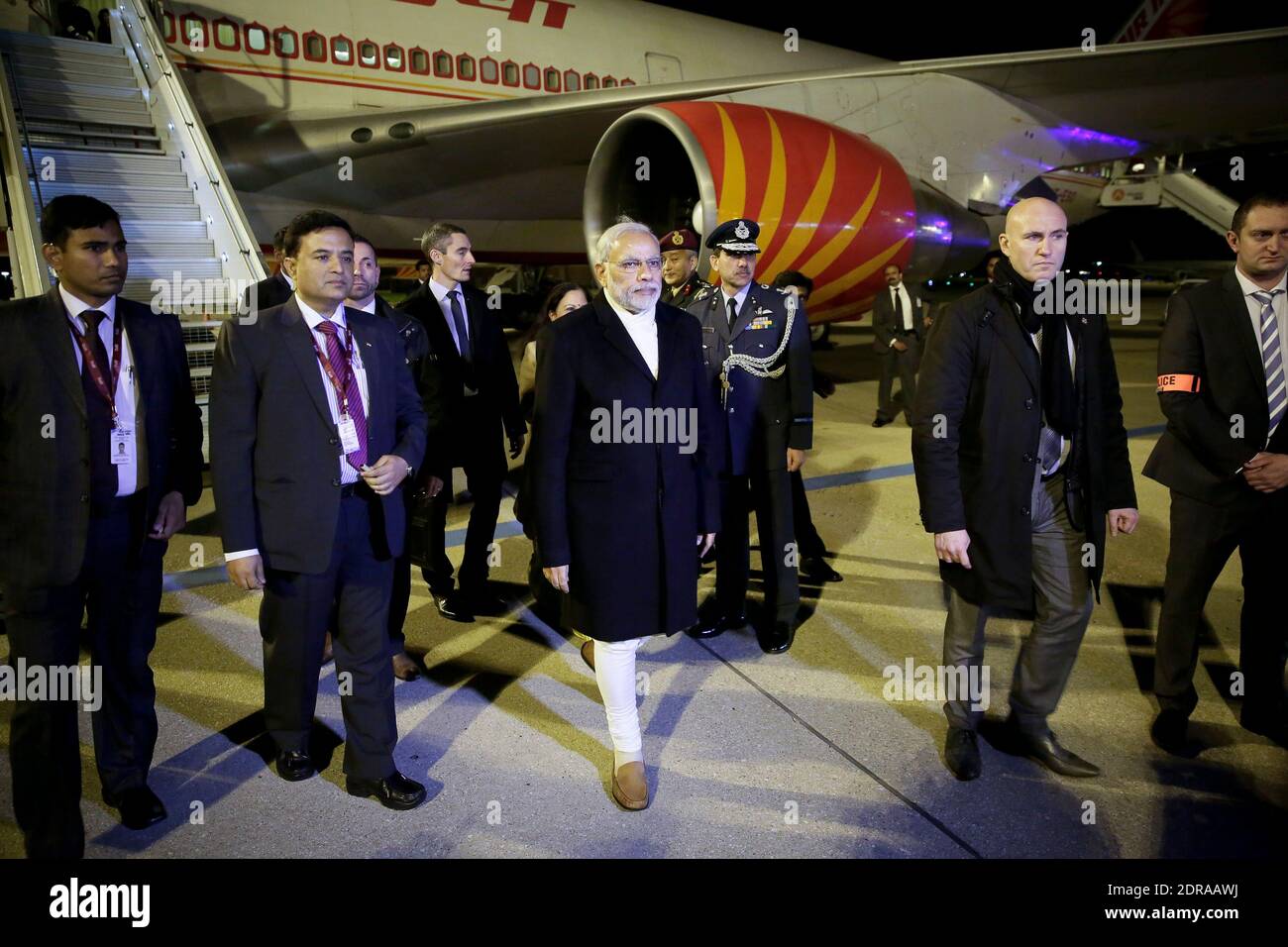 Airport paris climate 2015 hi-res stock photography and images - Alamy