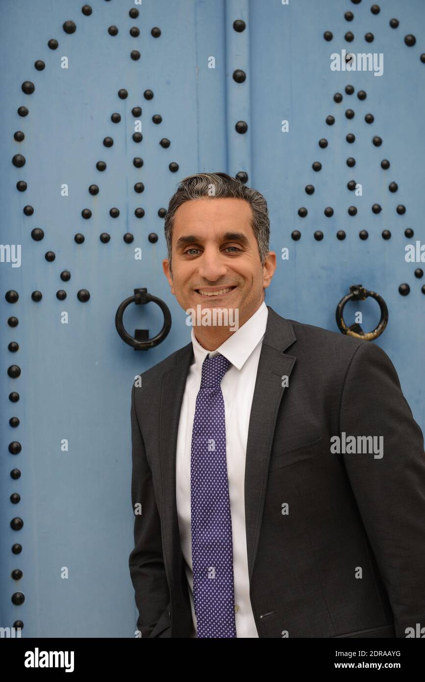 Egyptian family tv hi-res stock photography and images - Alamy