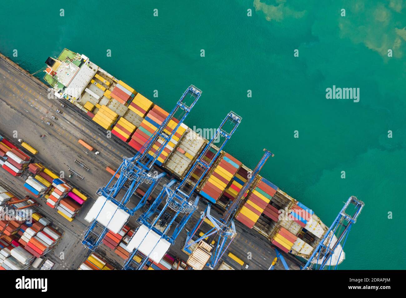 Laem chabang container port thailand hi-res stock photography and ...