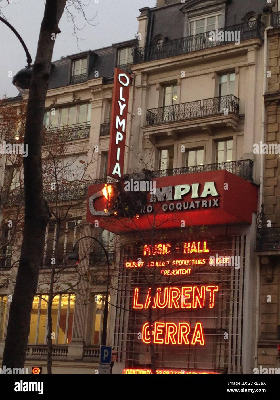 A blaze starts on the front of famous Parisian concert hall, l'Olympia ...