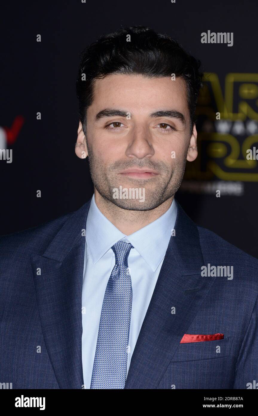 Oscar Isaac attends the world premiere of Star Wars: The Force Awakens ...