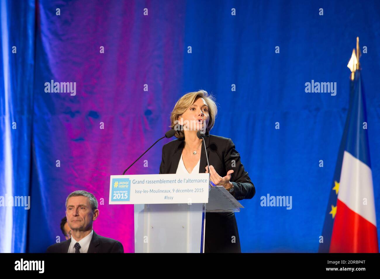 VALERIE PECRESSE - METTING DE VALERIE PECRESSE - CANDIDATE LES ...