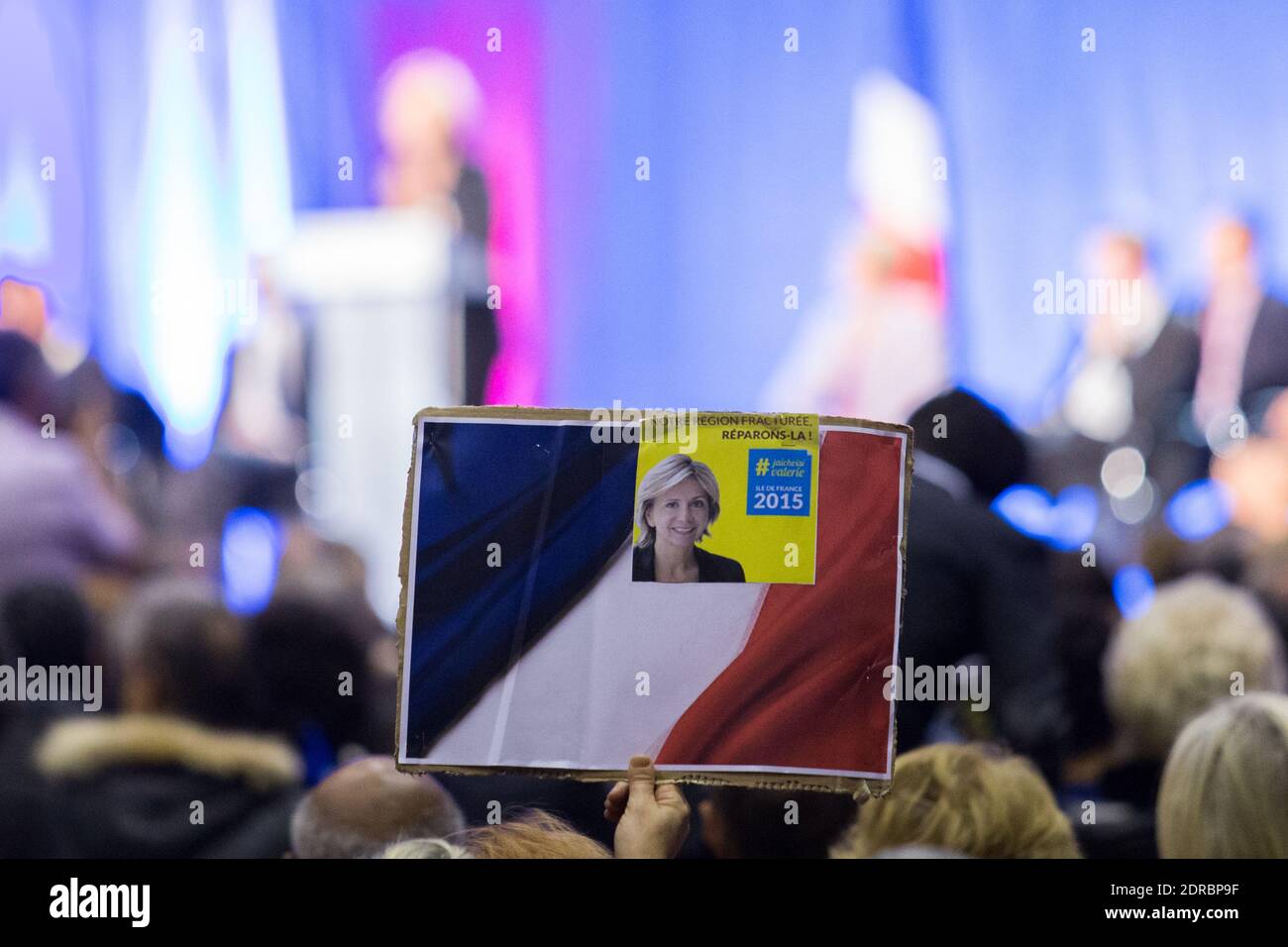 VALERIE PECRESSE - METTING DE VALERIE PECRESSE - CANDIDATE LES ...