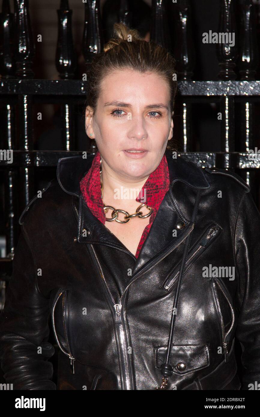 MARIE-AMELIE SEIGNER - ARRIVEES SOIREE 'BALMAIN H&M' AU PALAIS ...