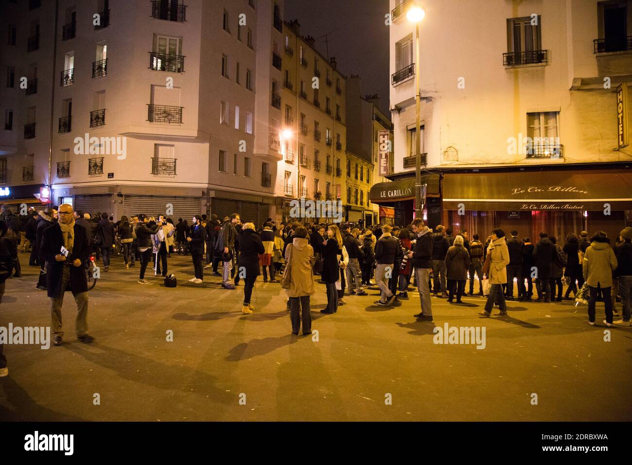 HOMMAGE DEVANT LES RESTAURANTS 'LE CAMBODGE' ET 'LE CARILLON' - 24H ...