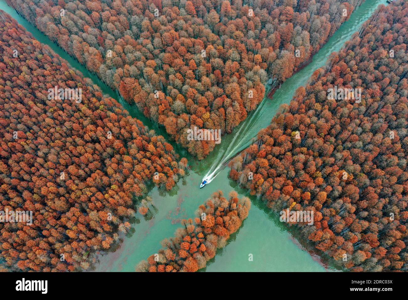 Xiantao hi-res stock photography and images - Alamy