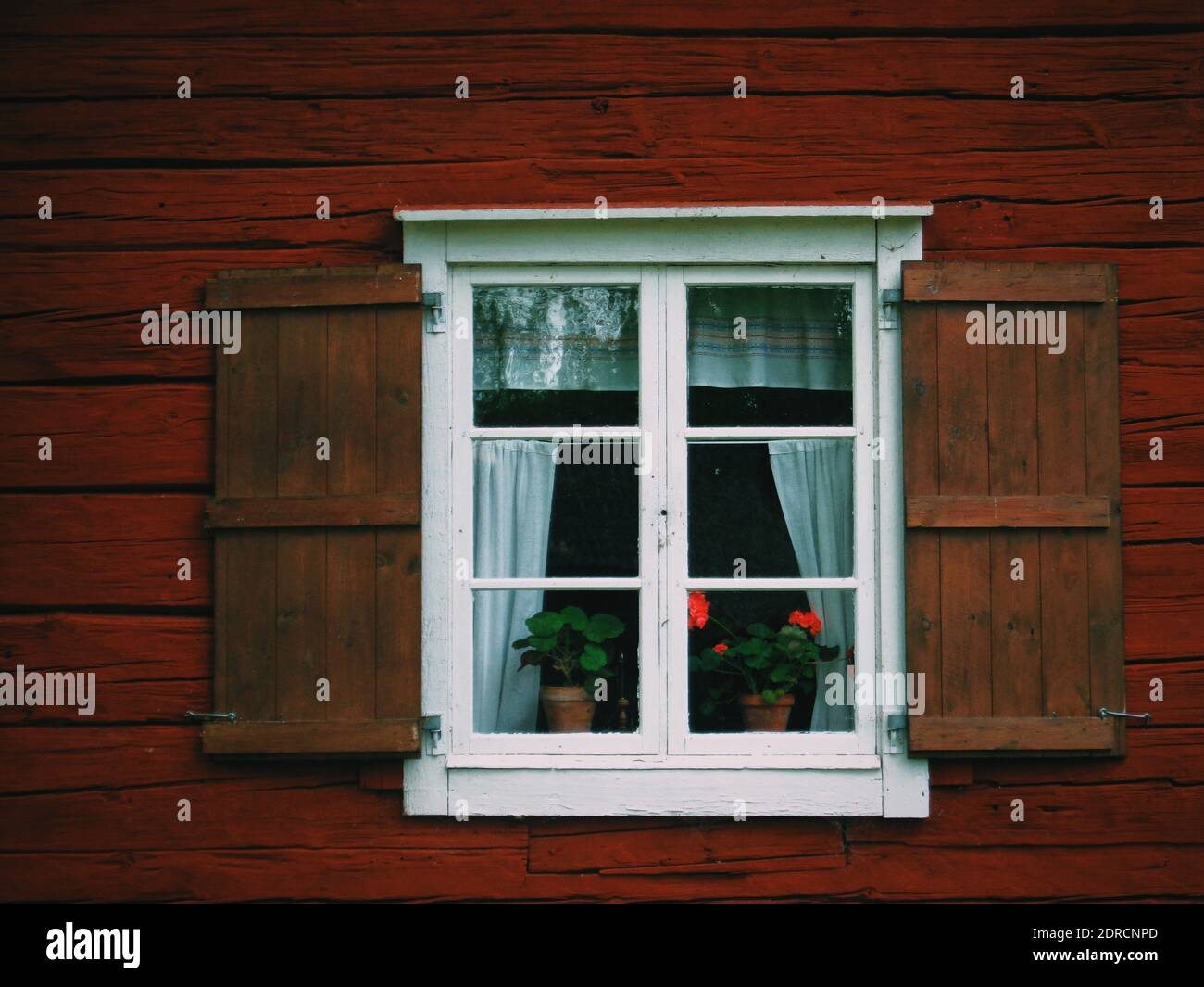 Cottage door latch hi-res stock photography and images - Alamy