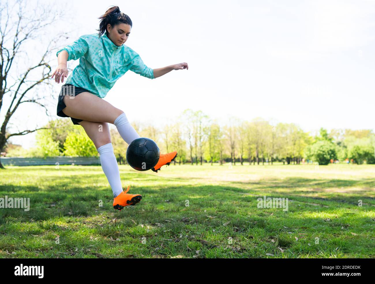 Soccer skills hi-res stock photography and images - Alamy
