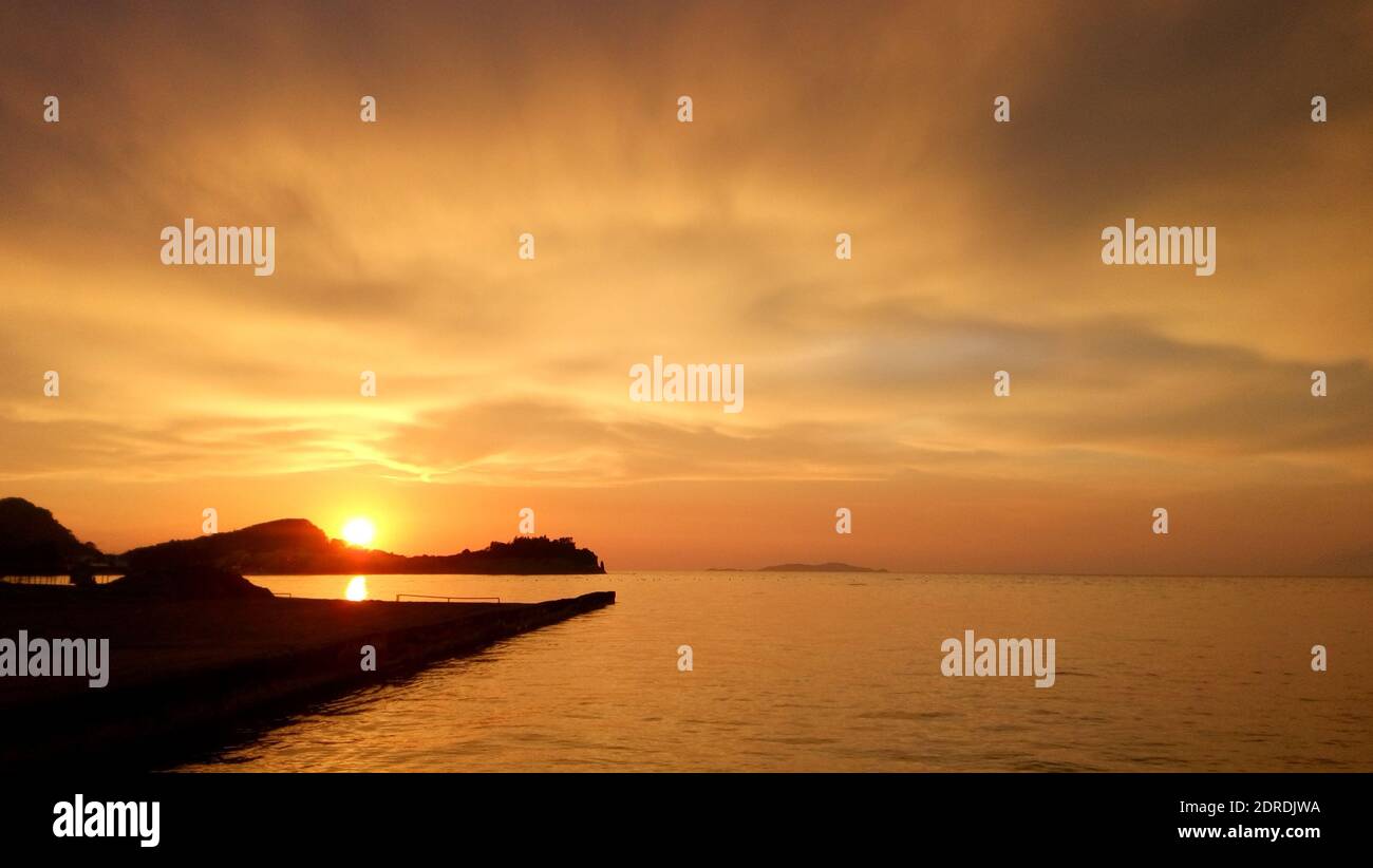 Beautiful sunset greece hi-res stock photography and images - Alamy