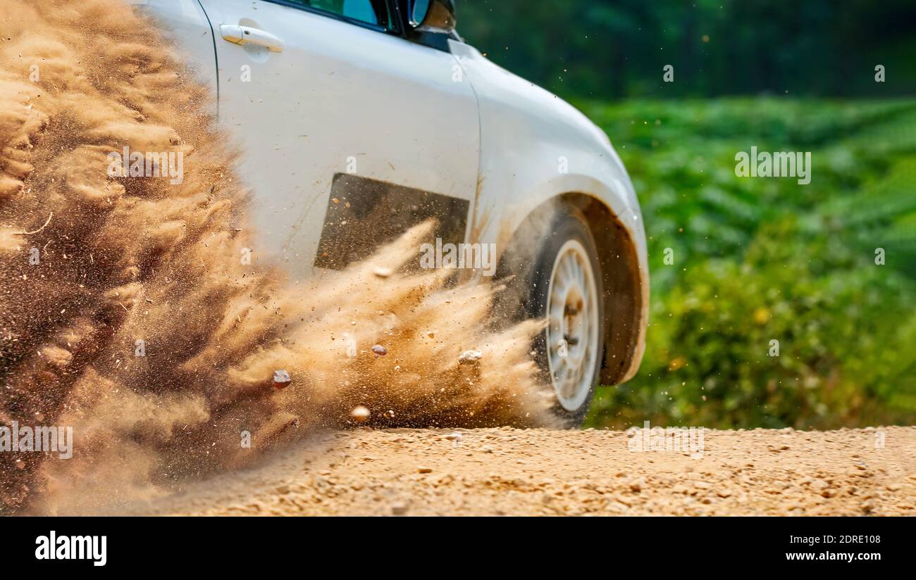 Car drifting desert hi-res stock photography and images - Alamy