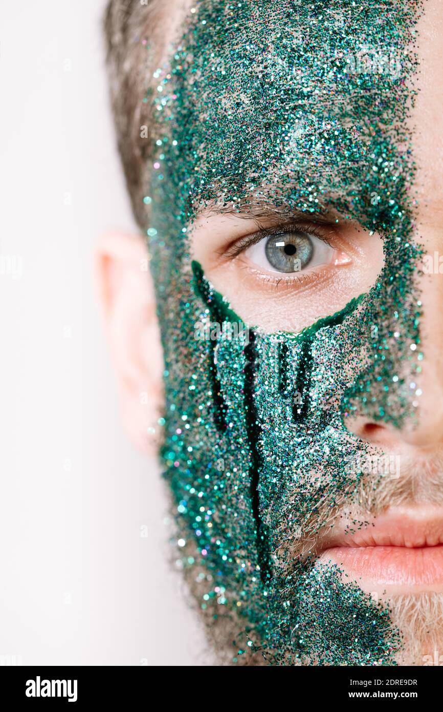 Make up beauty headshot studio glitter hi-res stock photography and ...