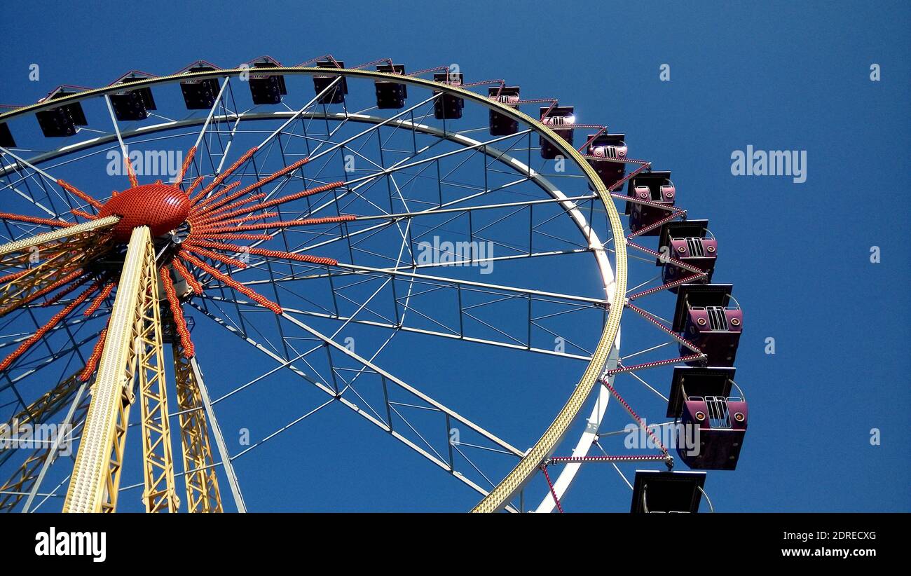 Amusement booths hi-res stock photography and images - Alamy