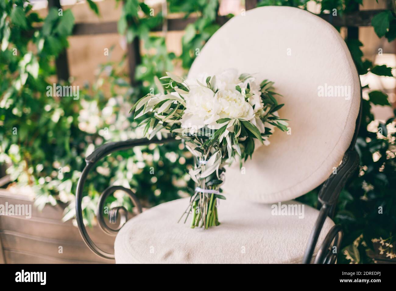 Summer bouquet chair hi-res stock photography and images - Alamy