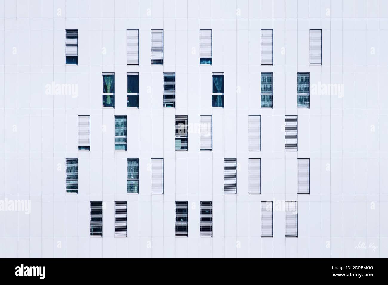 Fragmentation shape hi-res stock photography and images - Alamy