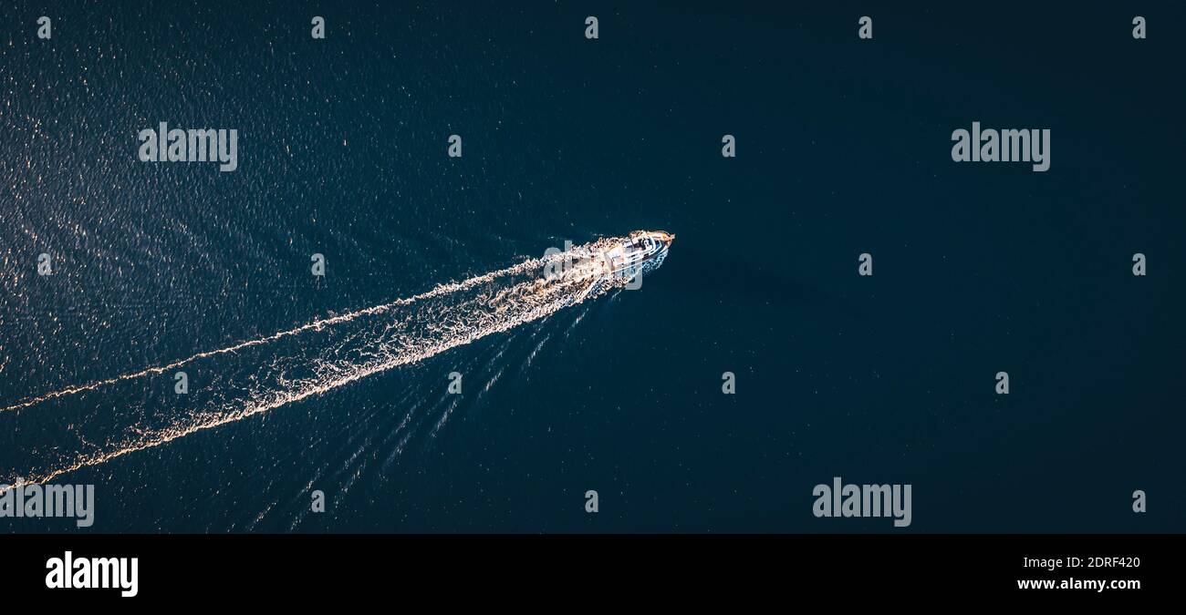 Wallpaper abyss hi-res stock photography and images - Alamy