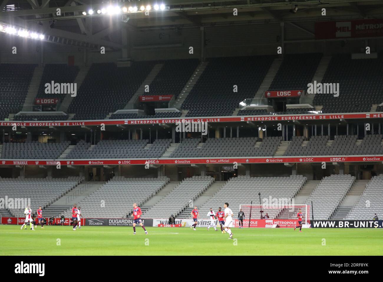 Staidum Pierre Mauroy Losc vs PSG during the French championship Ligue ...