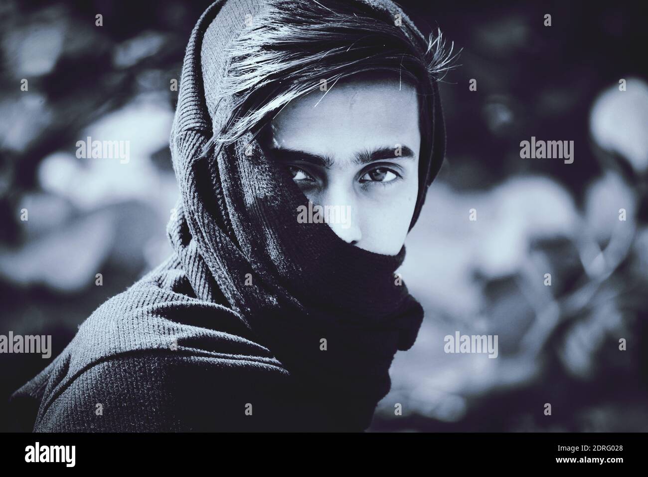 India man face covered hi-res stock photography and images - Alamy