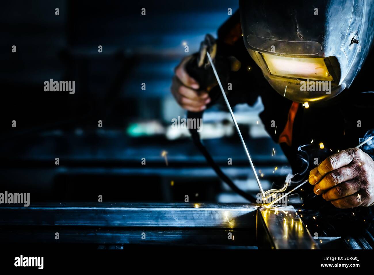 Metal factory spain worker hi-res stock photography and images - Alamy