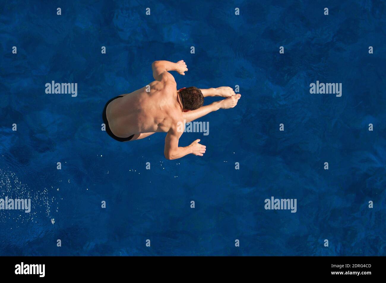 Diver On The Platform High Resolution Stock Photography and Images - Alamy