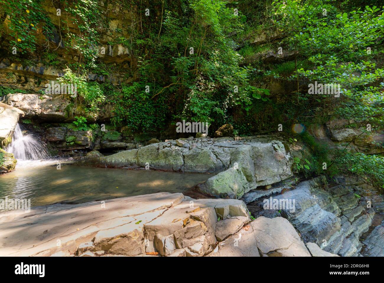 Textures of various stone layers in mountain river Stock Photo - Alamy