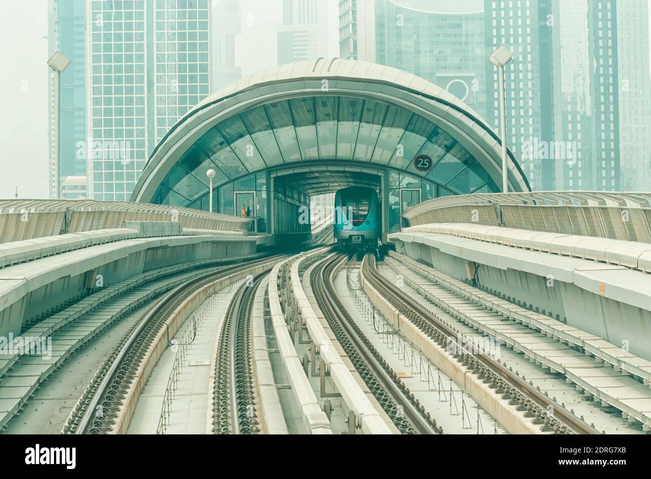 Architectural feature railway bridge hi-res stock photography and ...