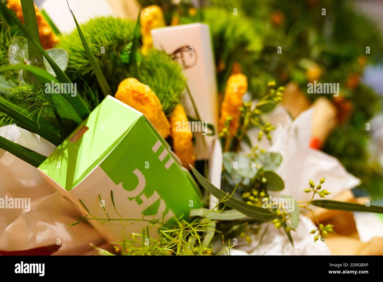 The New World KFC restaurant in the Wuyi business district launches two ...