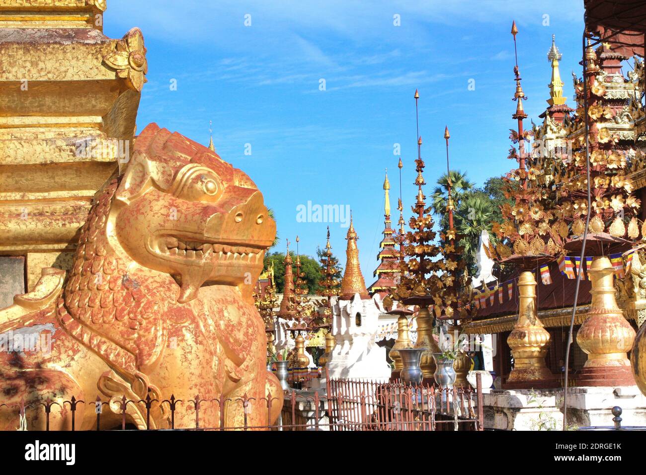 Asia myanmar bagan lion temple hi-res stock photography and images - Alamy