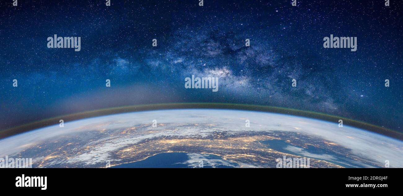 Fish eye earth hi-res stock photography and images - Alamy