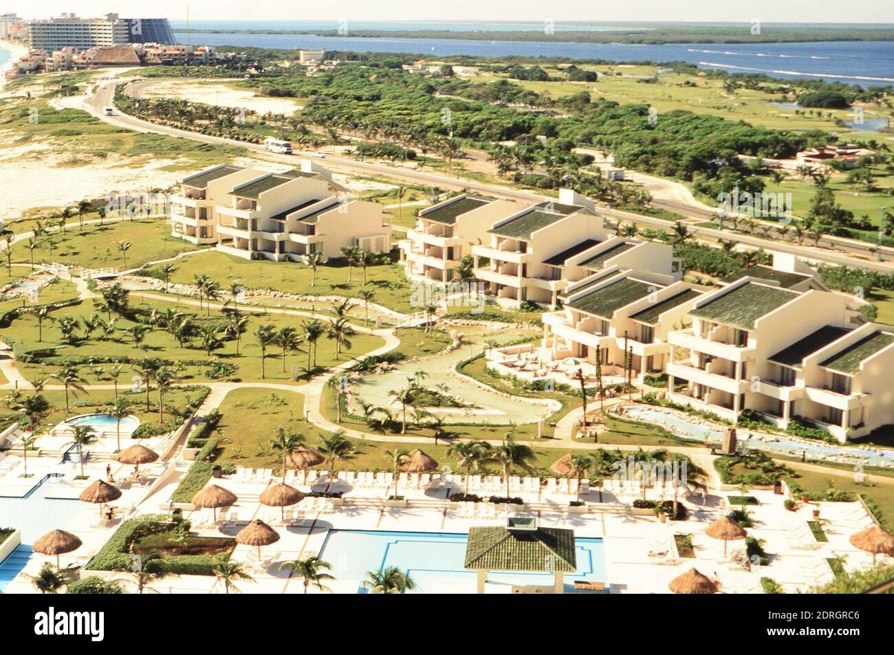 Cancun vacation 1990s hi-res stock photography and images - Alamy