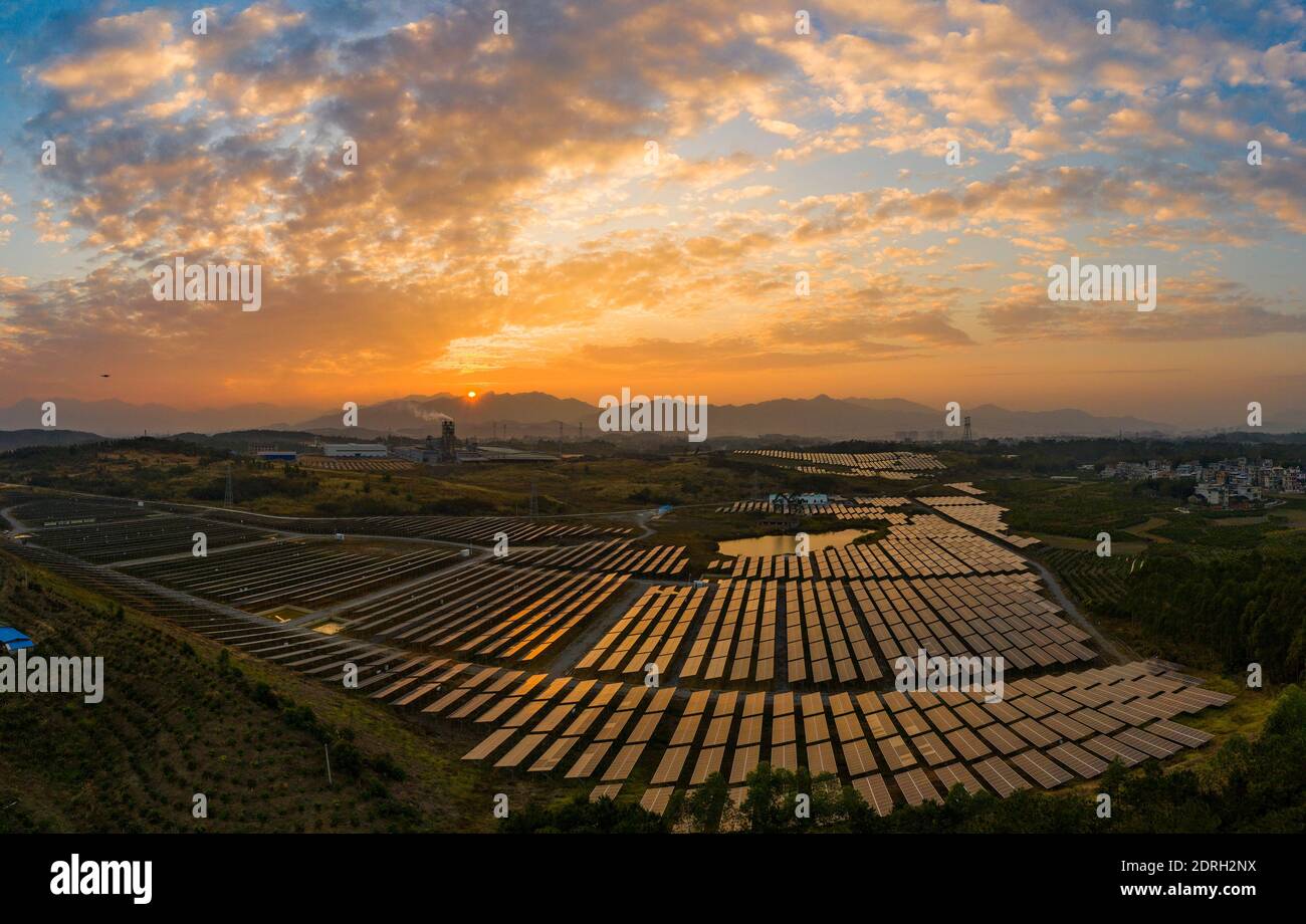 China guangx poverty hi-res stock photography and images - Alamy