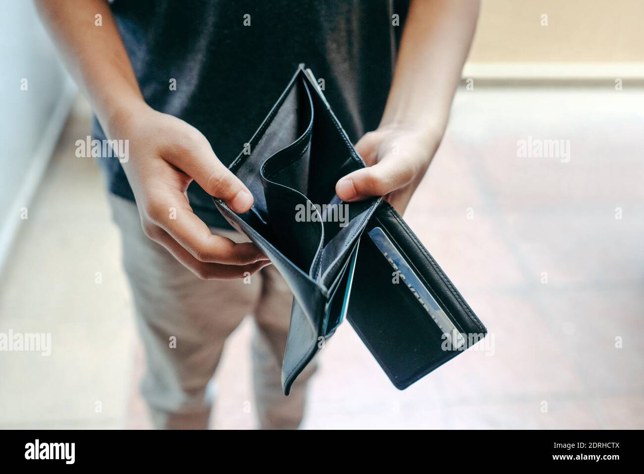 Man Showing Empty Wallet High Resolution Stock Photography and Images ...