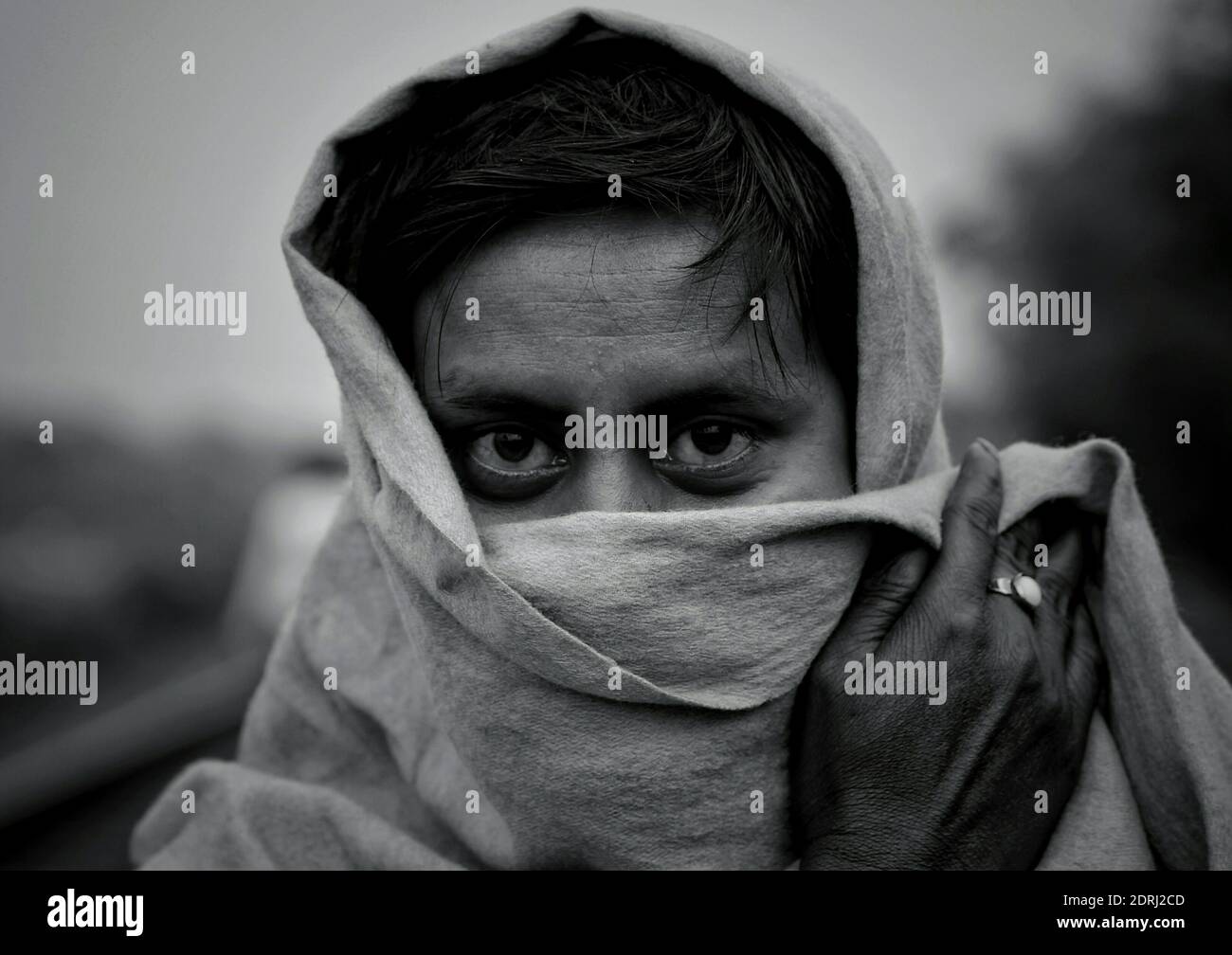 India man face covered hi-res stock photography and images - Alamy