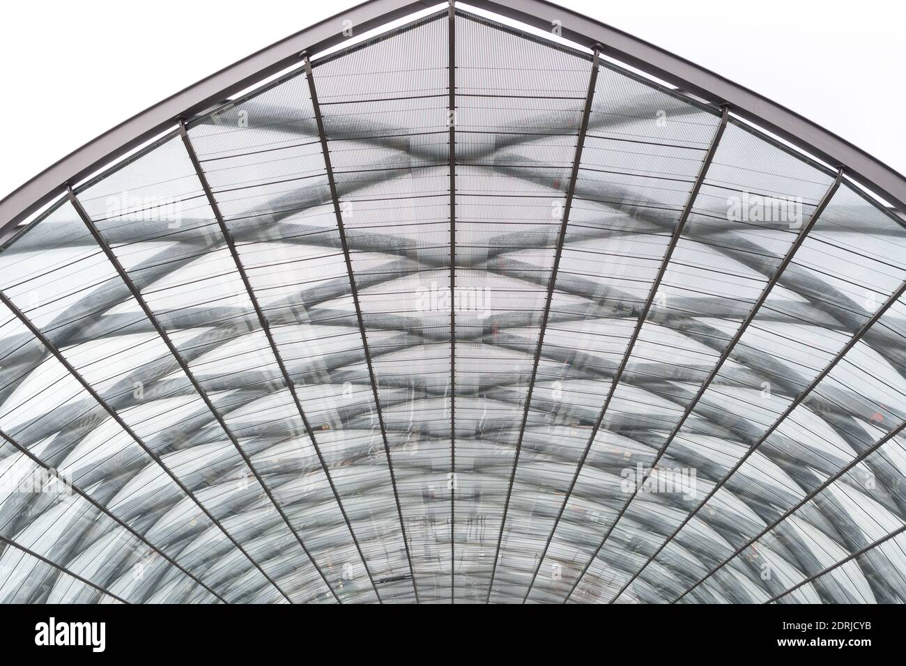 Metal and glass construction hi-res stock photography and images - Alamy
