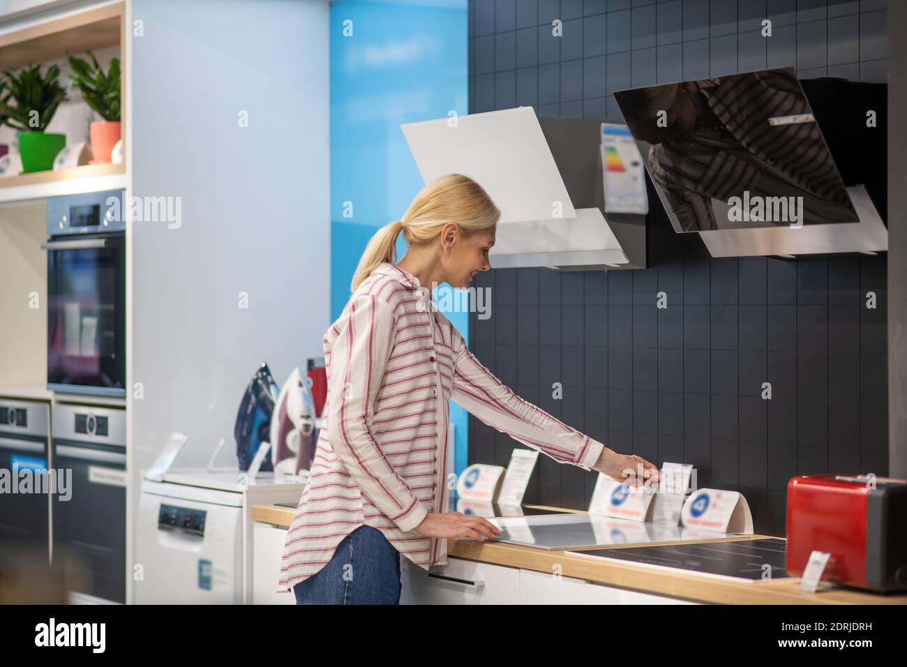 Choosing goods hi-res stock photography and images - Alamy