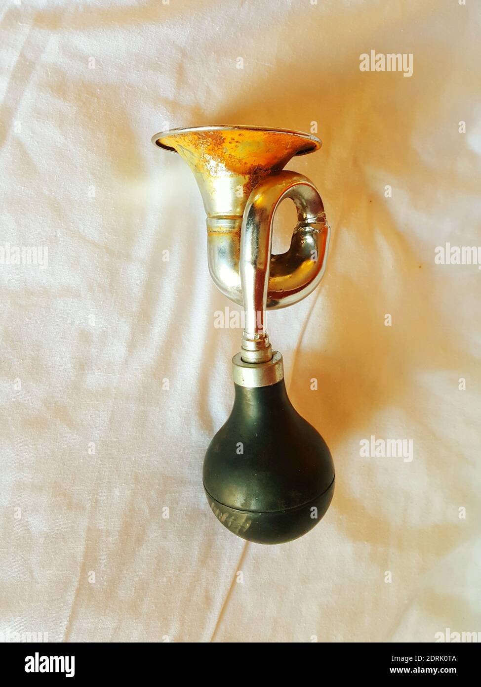 Bulb horn hi-res stock photography and images - Alamy