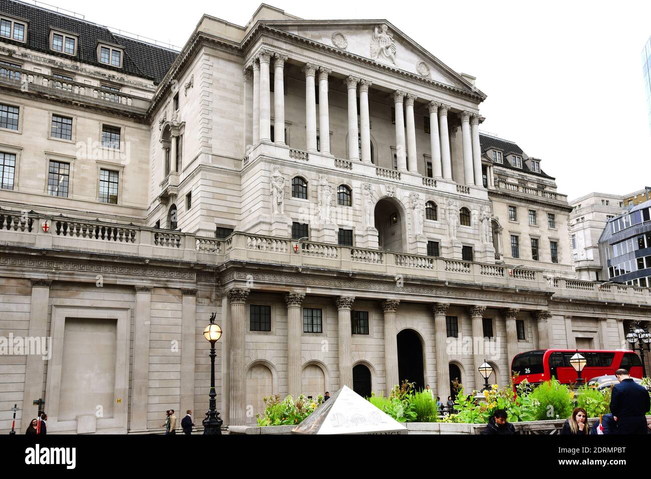London, UK. 06th Sep, 2019. The facade of the Bank of England on ...